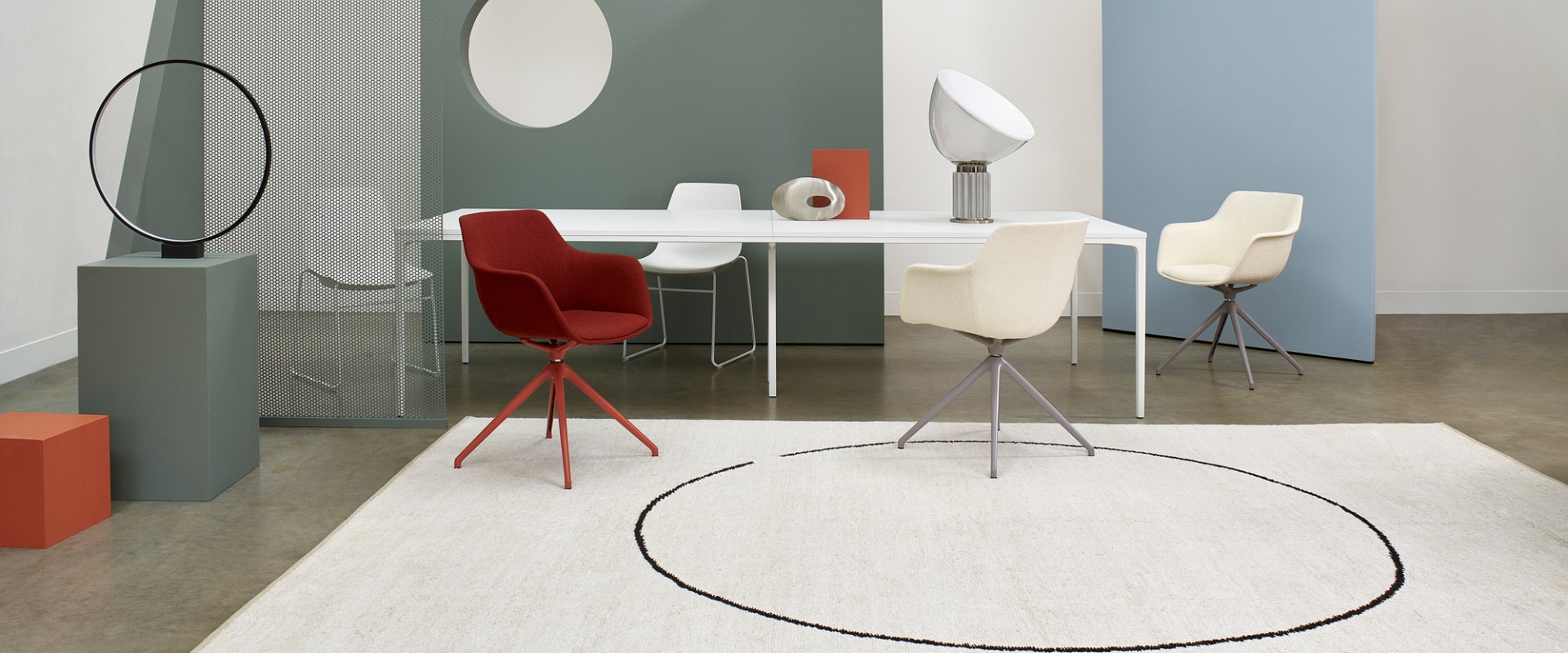 The Art of Balancing Form and Function in Modern Chair Design